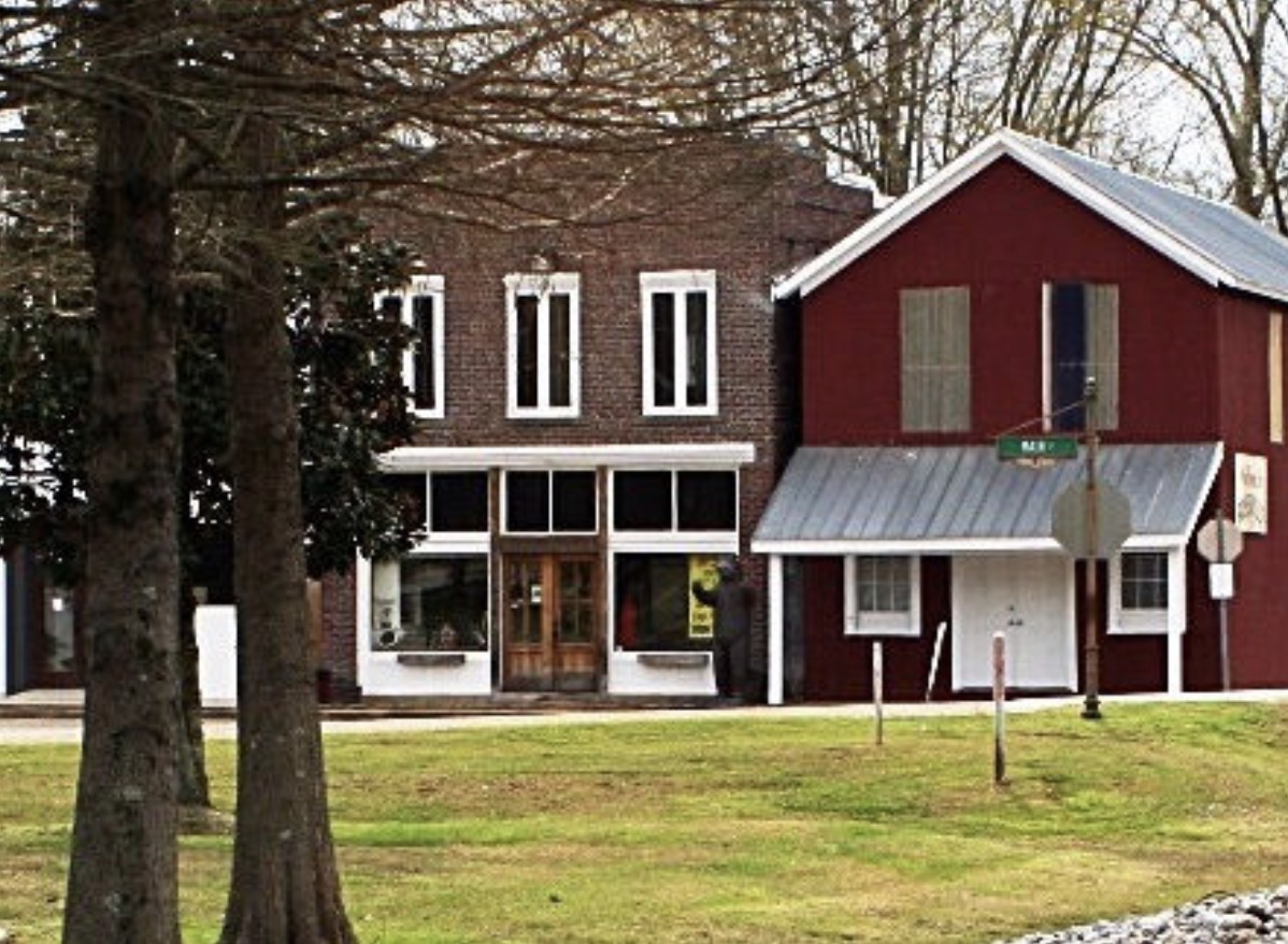 What It's Really Like Living in Rossville, TN | Magnolia Homes